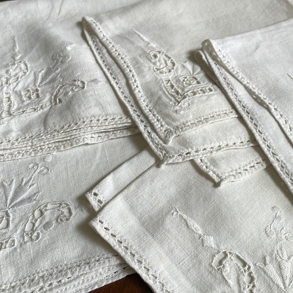 Dining | Lot Of 5 Vintage Linen Napkins Cut Out Embroidery | Poshmark